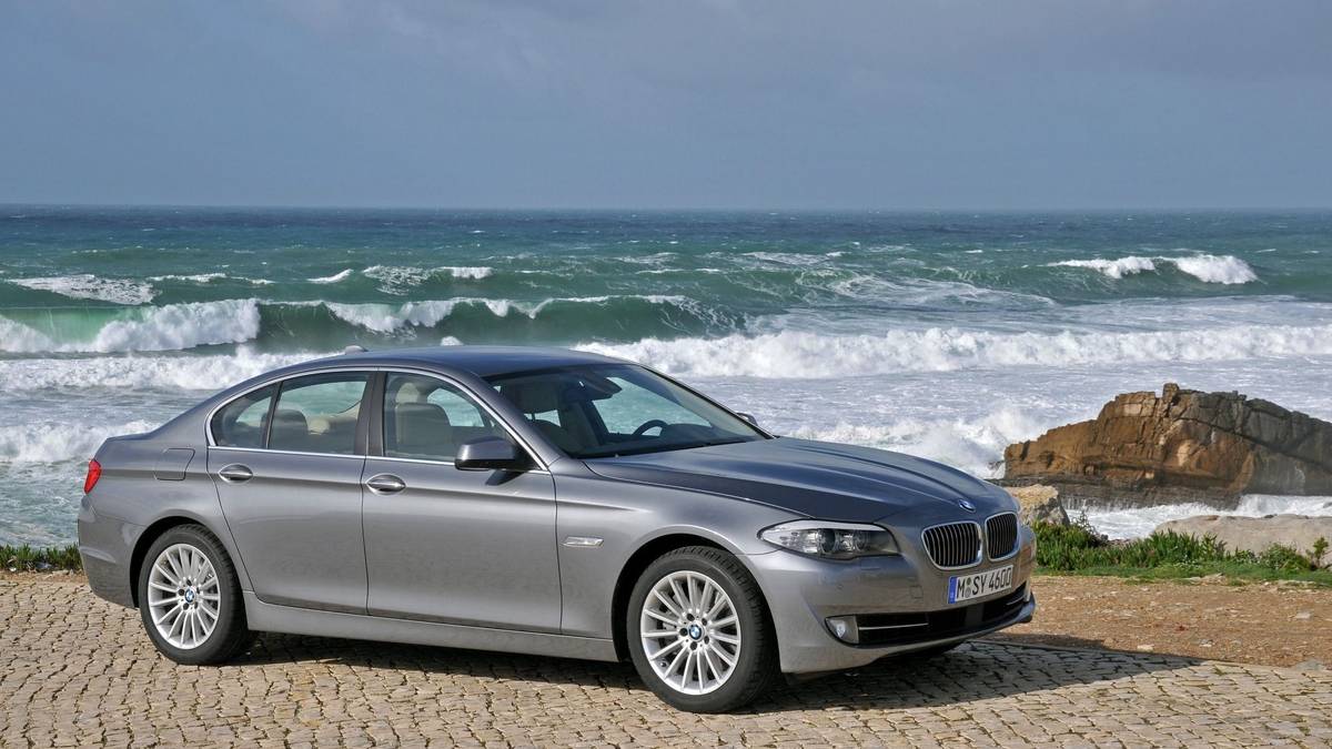 2012 BMW 5 Series 535i xDrive Sedan | CarBuzz