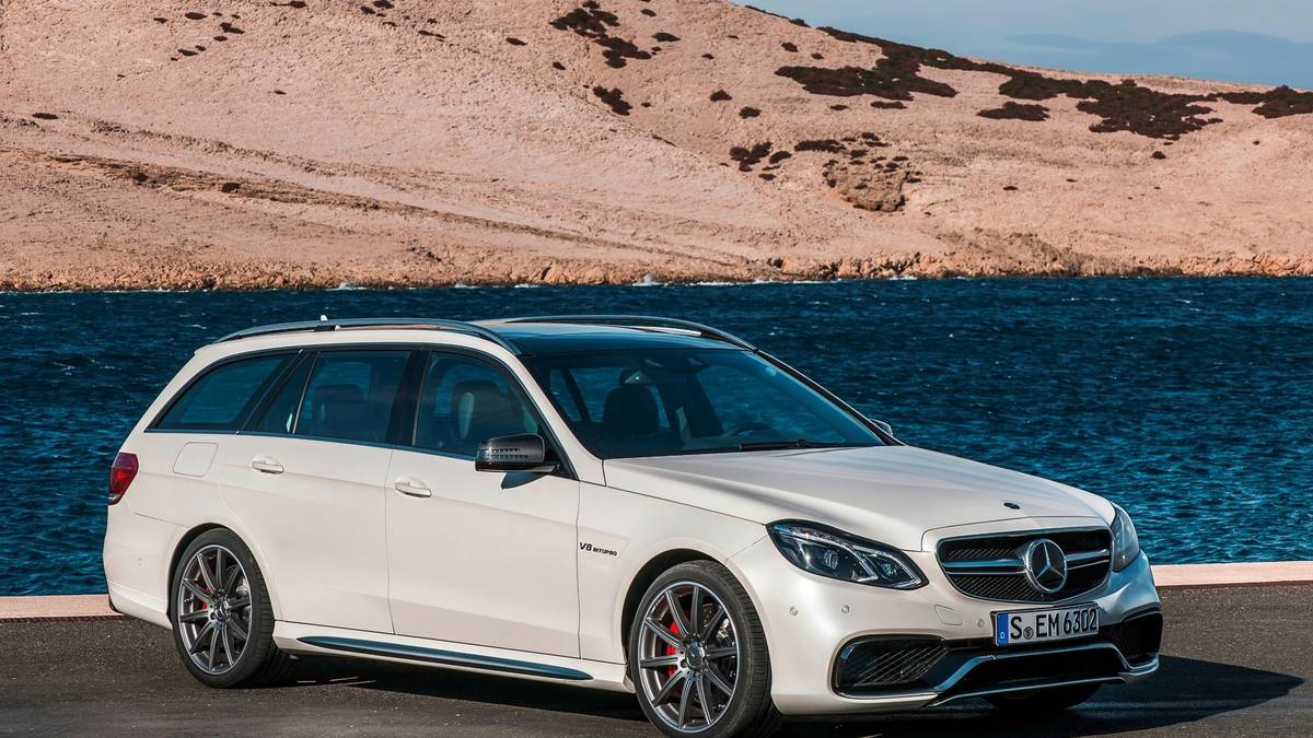2014 Mercedes-AMG E63 Wagon AMG E 63 4MATIC Wagon | CarBuzz