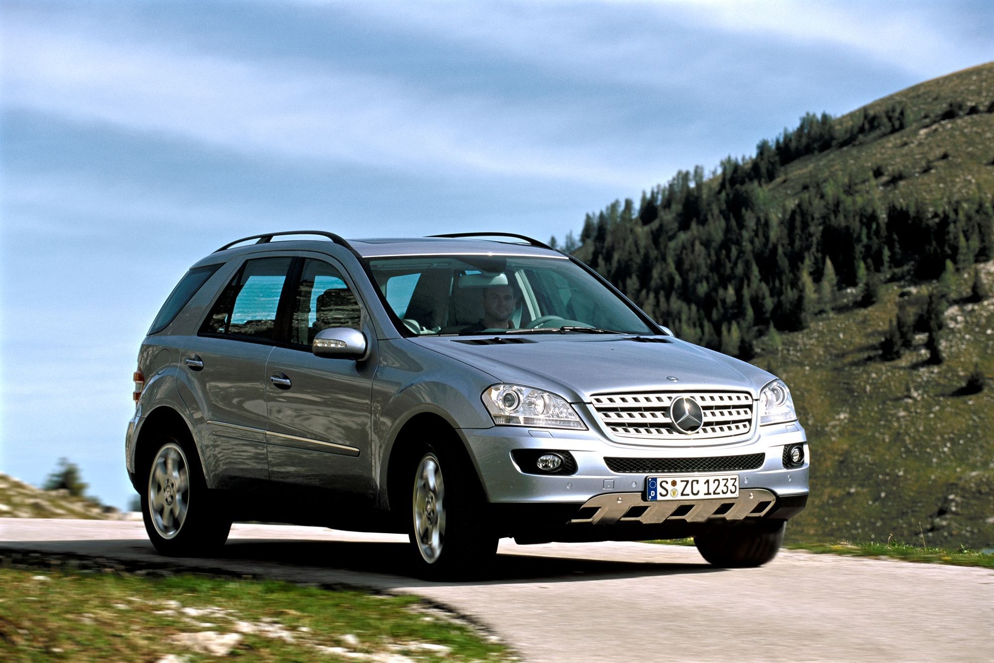 2008 Mercedes-Benz M-Class - Specs & Trims | CarBuzz