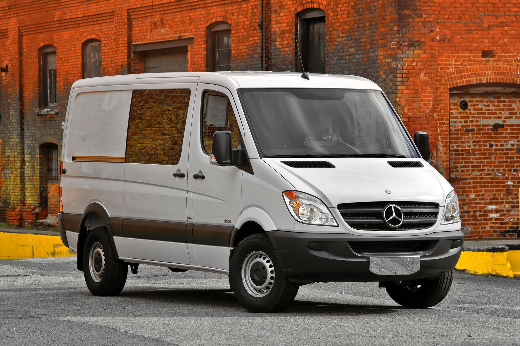 2012 Mercedes-Benz Sprinter Crew Van 2500 170" | CarBuzz