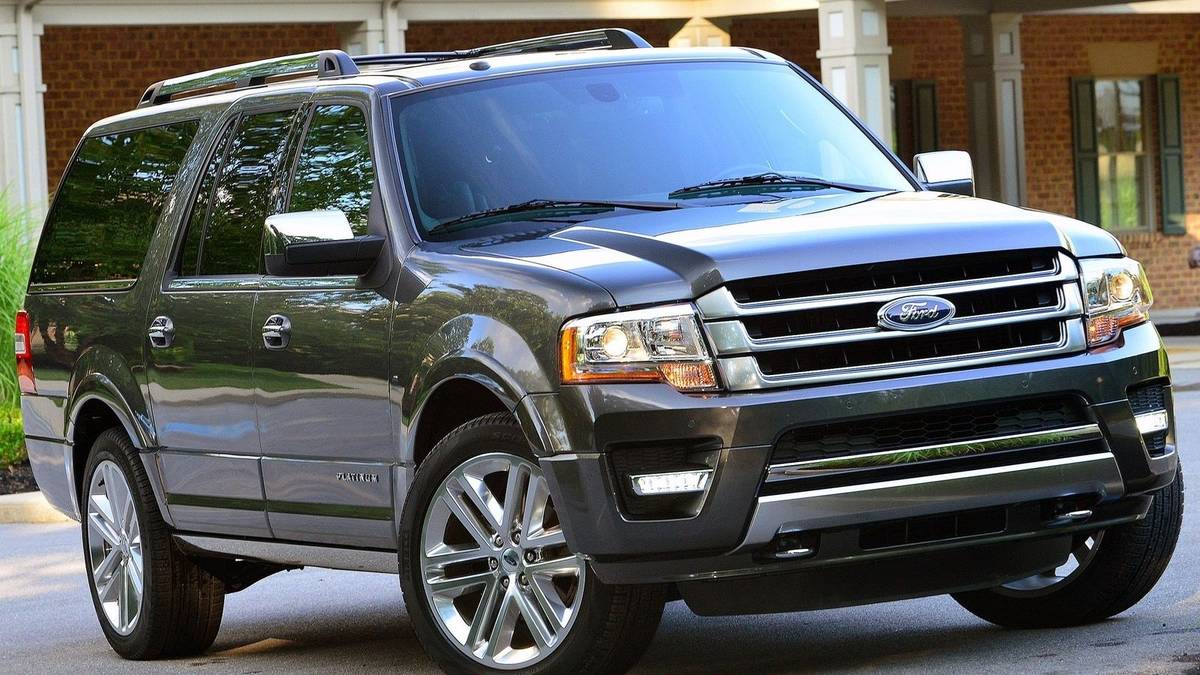 2017 Ford Expedition EL XLT 4WD | CarBuzz