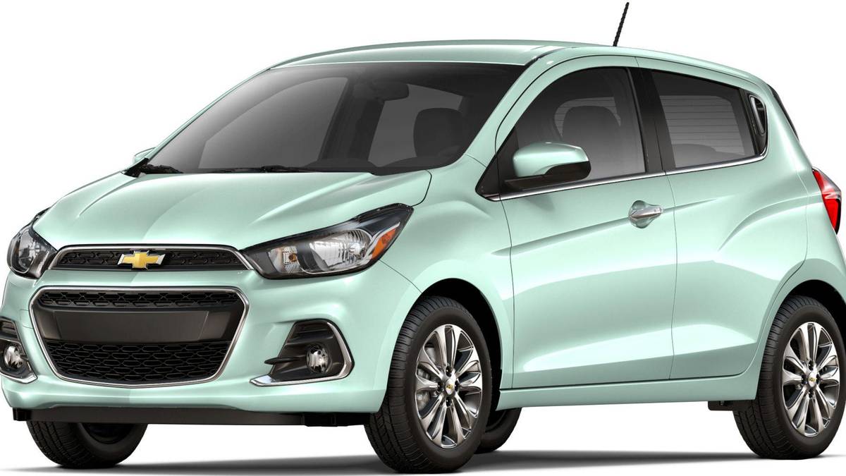 2018 Chevrolet Spark LS Manual | CarBuzz
