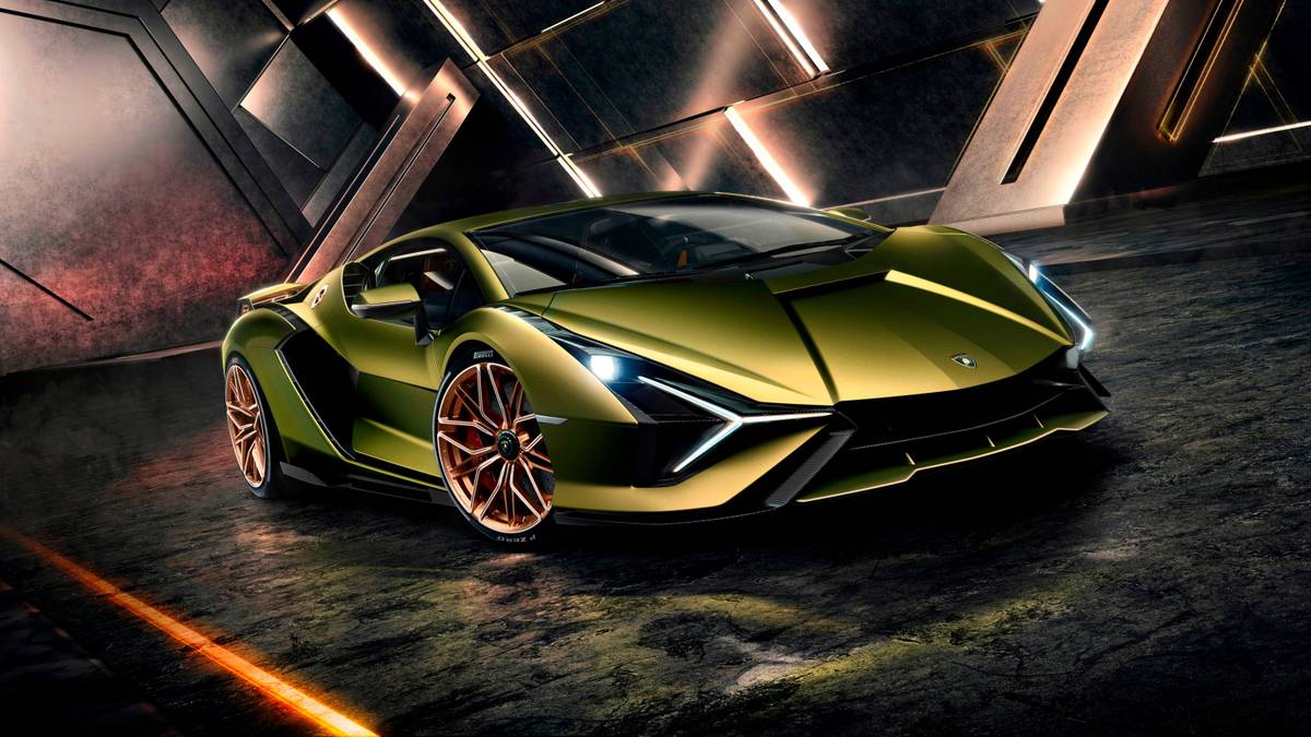 Lamborghini Sian: Review, Pricing, Photos, and Specs