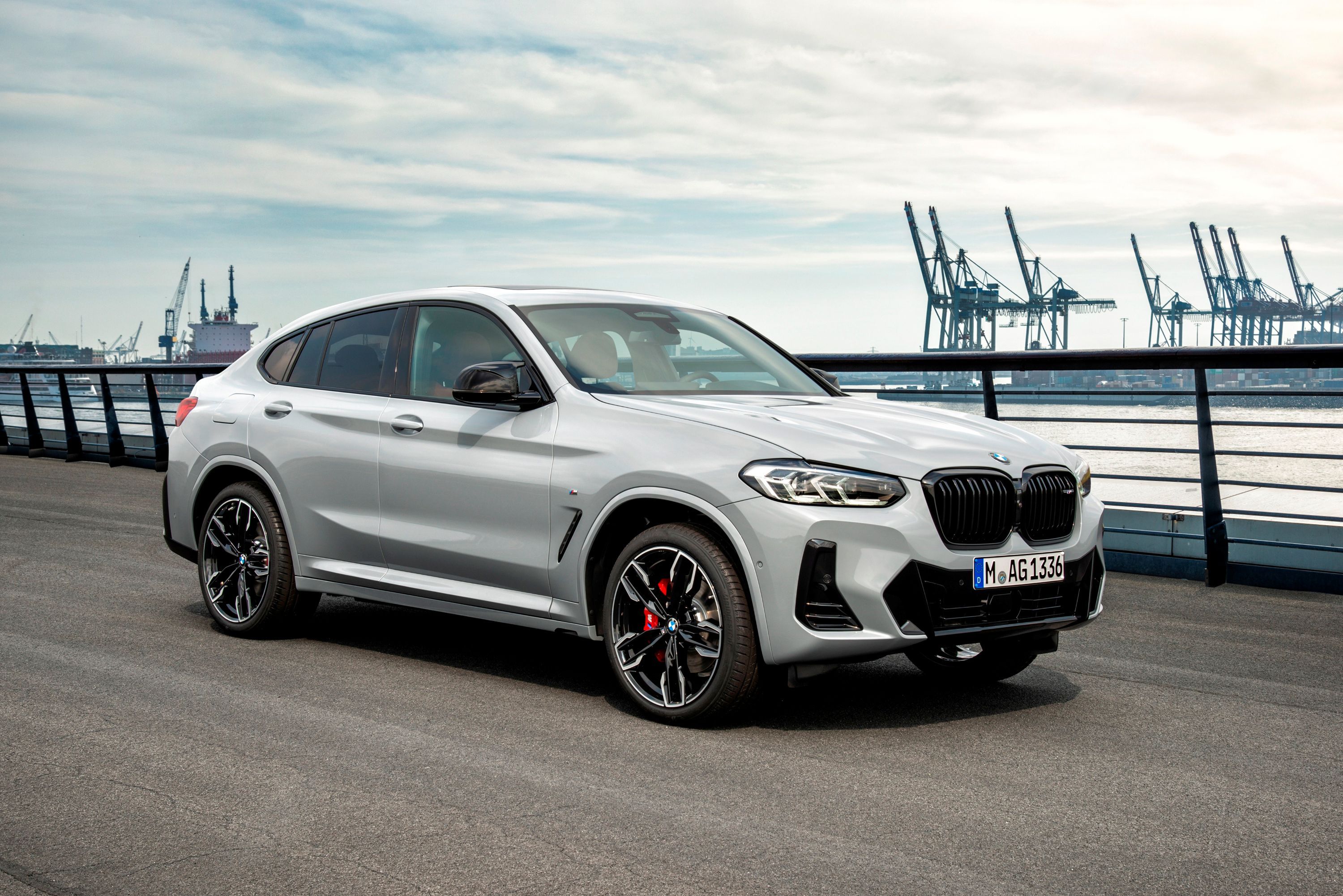 2025 BMW X4 Pricing, Photos & Specs