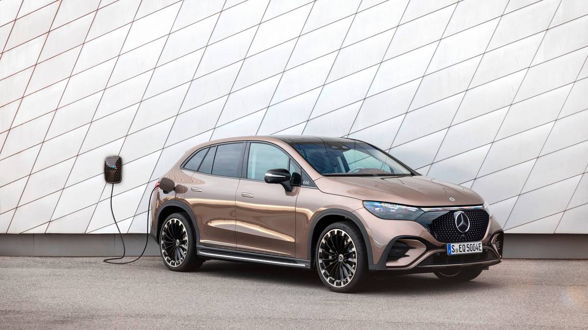 2026 Mercedes-Benz EQE SUV Specs & Trims