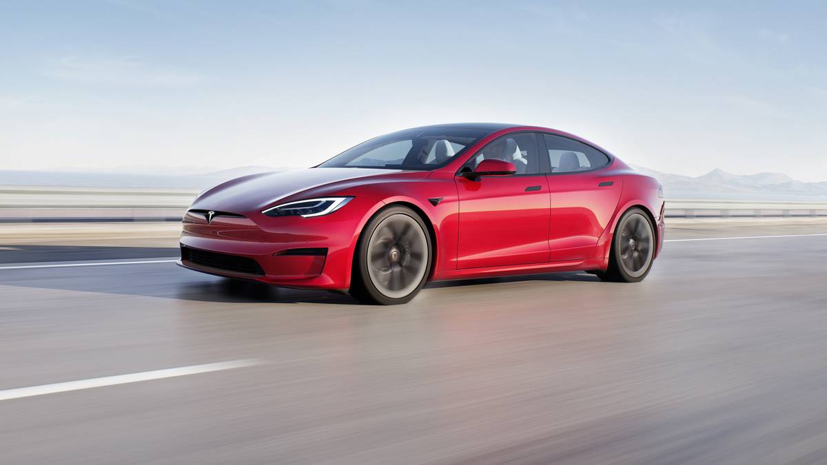 2024 Tesla Model S Pricing, Photos & Specs