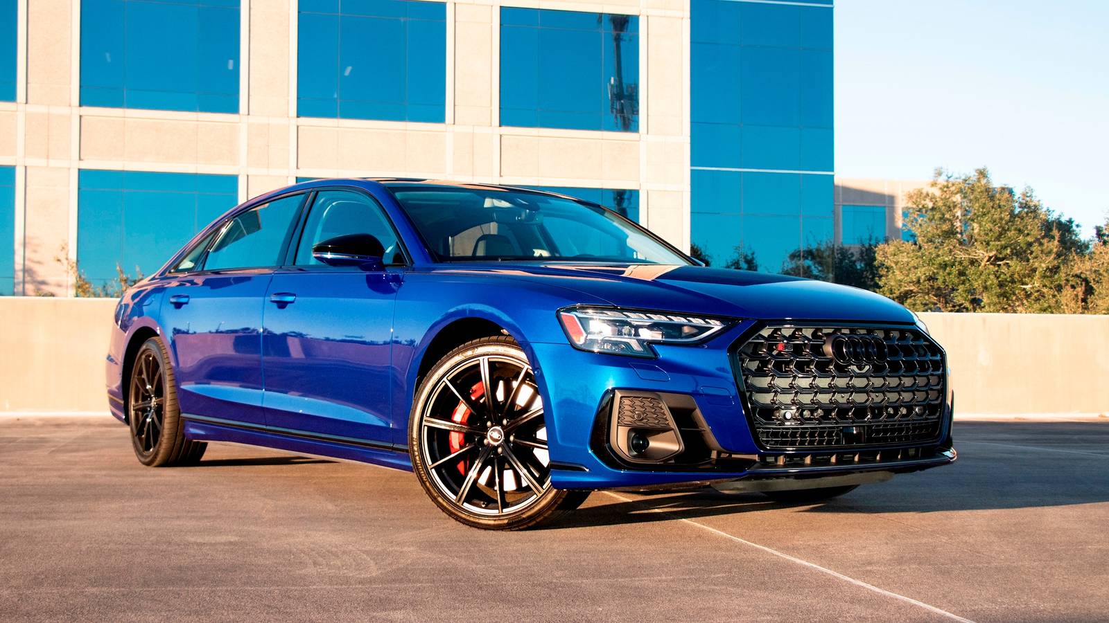 Luxury Cars With The Best MPG for 2024 | Most Fuel-Efficient Luxury ...