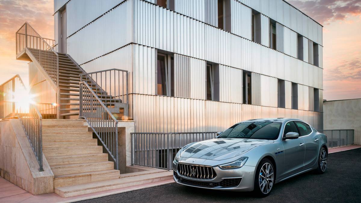 2024-maserati-ghibli-specs-trims