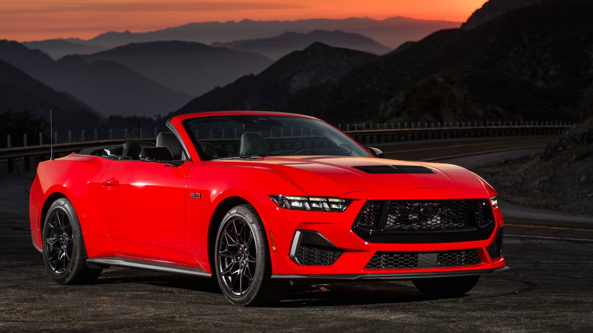 2024 Ford Mustang GT Convertible Price Trends