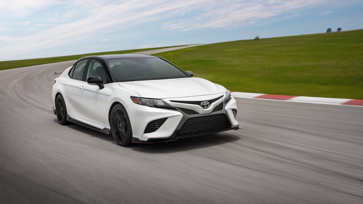 2024 Toyota Camry Specs & Trims