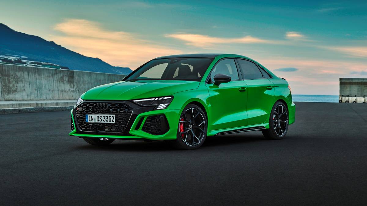 2024 Audi RS3 Specs & Trims