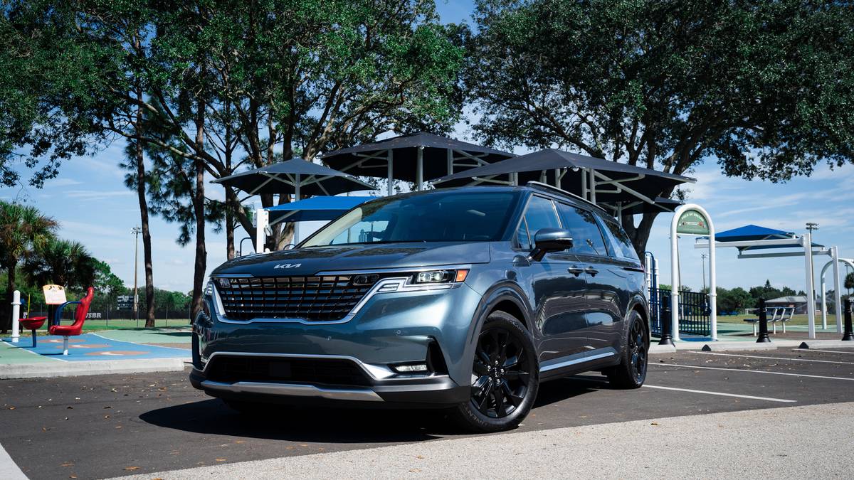 2022 Kia Carnival Price Trends
