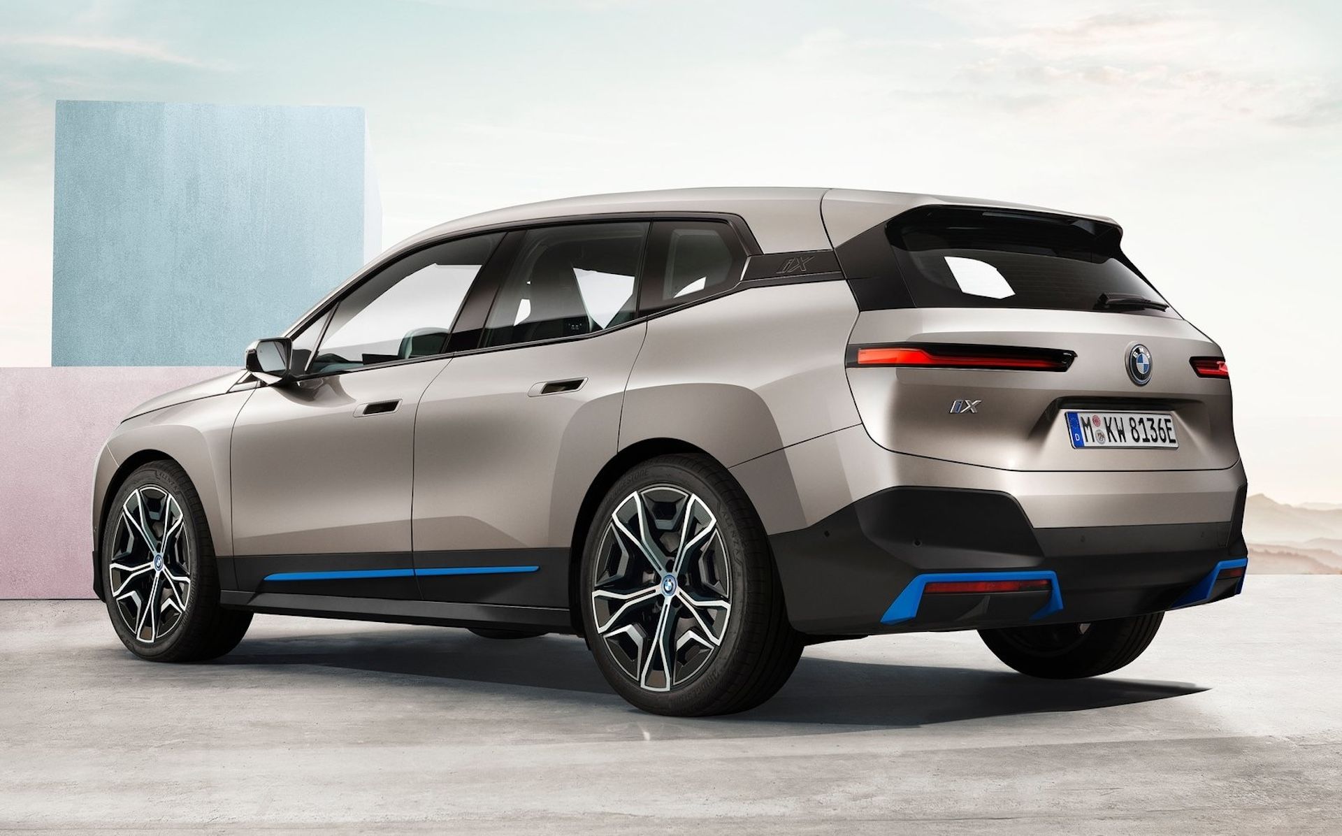 Bmw ix rear store