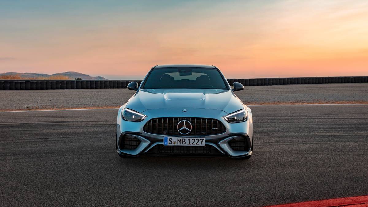 2024 Mercedes-AMG C63 Sedan Interior Photos