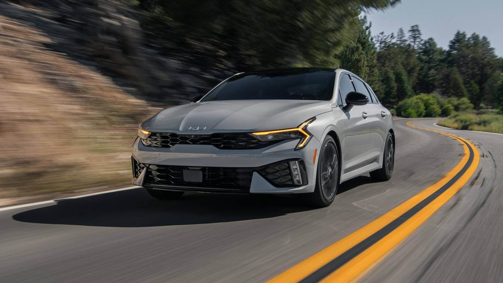 2025 Kia K5 Remains A Mid-Size Sedan Bargain