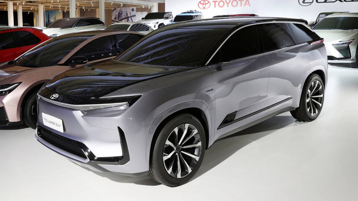 2024 Toyota bZ5X Pricing, Photos & Specs