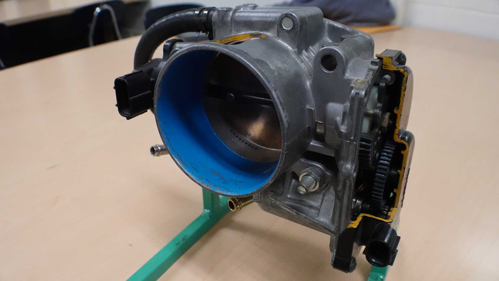 Throttle Body Cleaning Guide: Step-By-Step Instructions