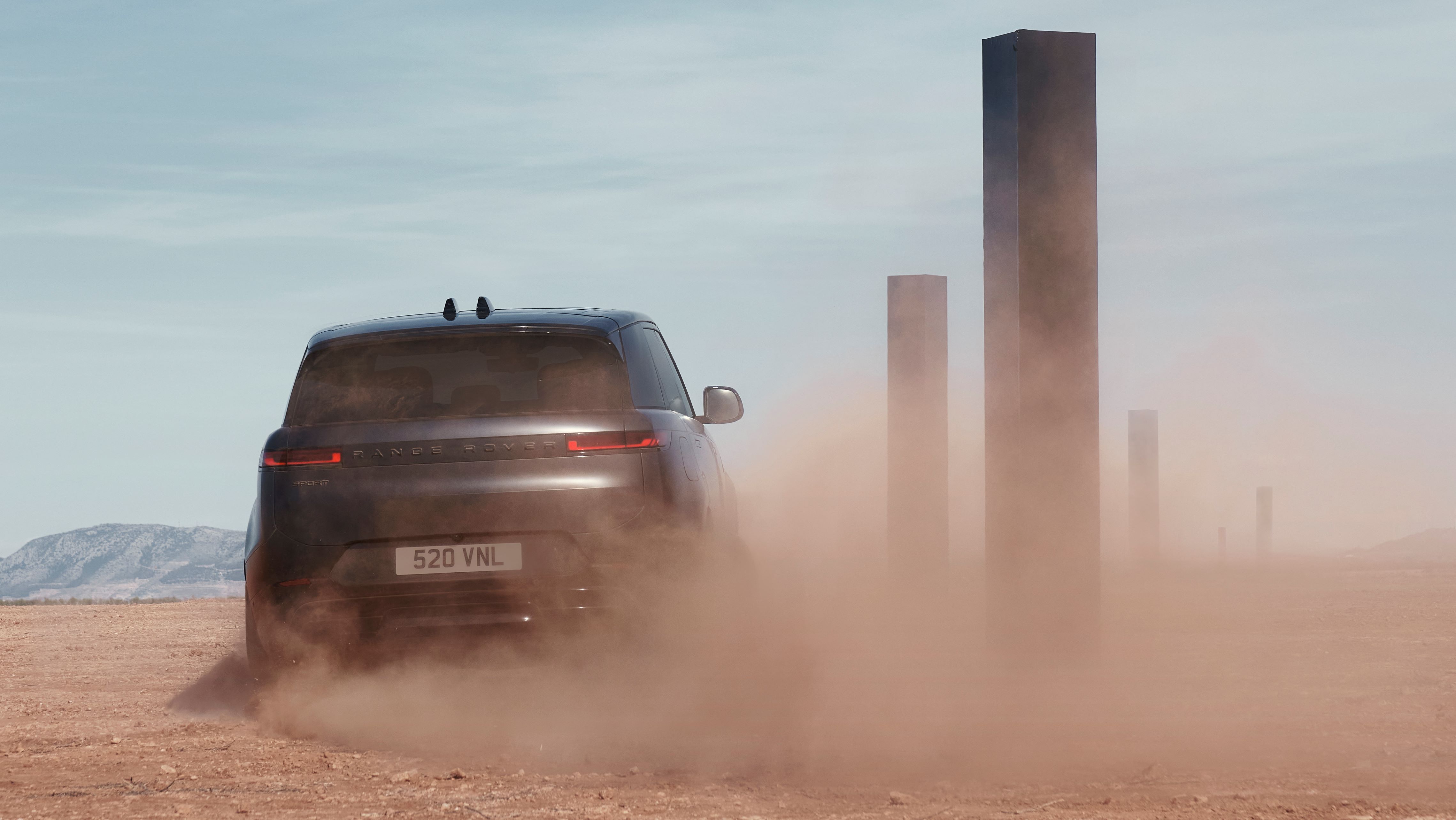 2025 Range Rover Sport Stealth Pack Gives Luxury SUV A Sinister New Look