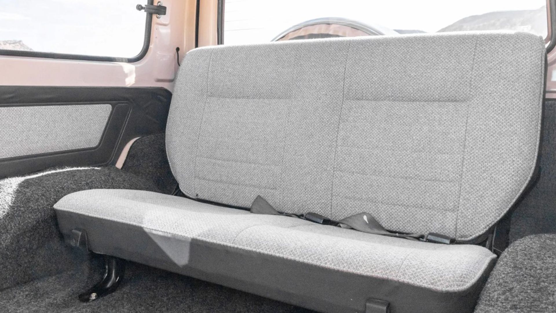 Suzuki Samurai Interior Rear