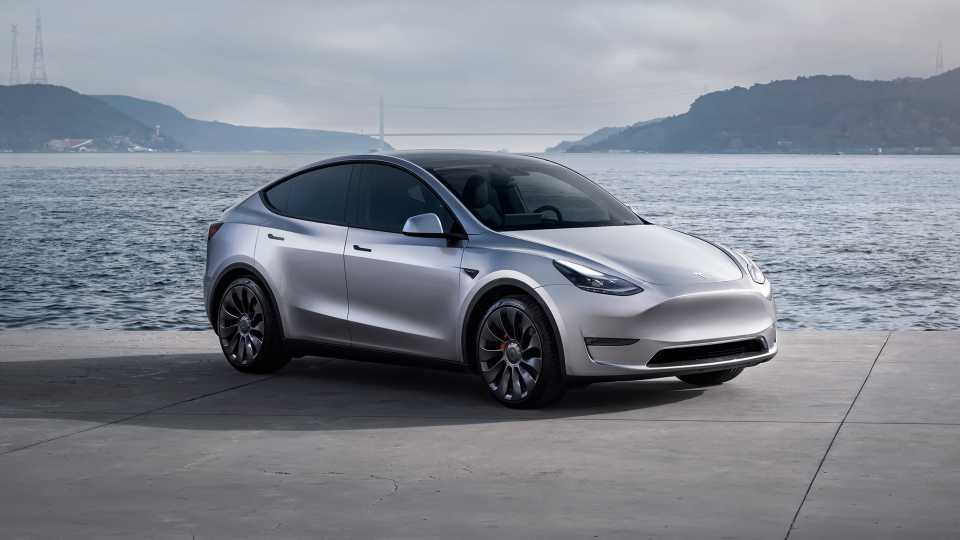 2024 Tesla Model Y Pricing, Photos & Specs