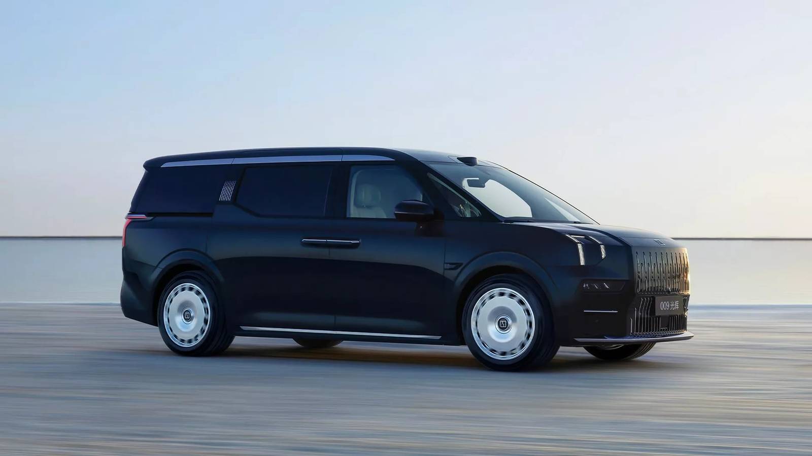 Zeekr 009 Grand Is A $110,000 Minivan With Bentley-Rivaling Luxury