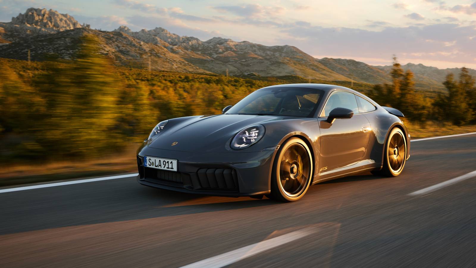2025 Porsche 911 GTS Gets New 532-HP Hybrid Engine, 911 Carrera Gets Faster
