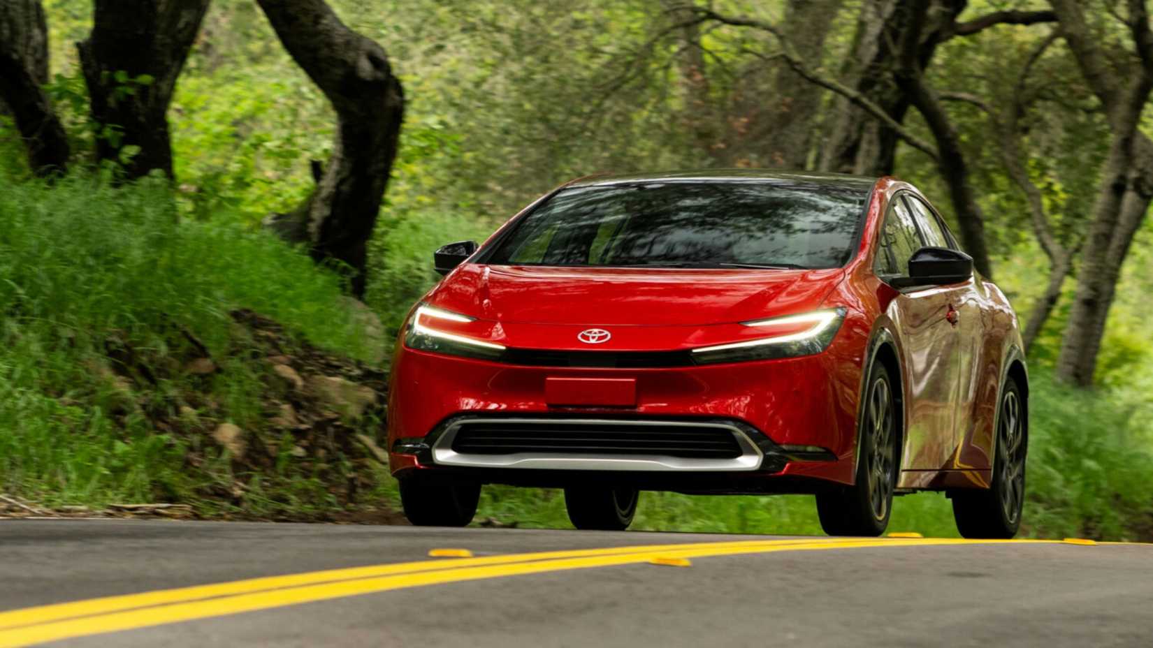 10 Plug-In Hybrids With The Most All-Electric Range