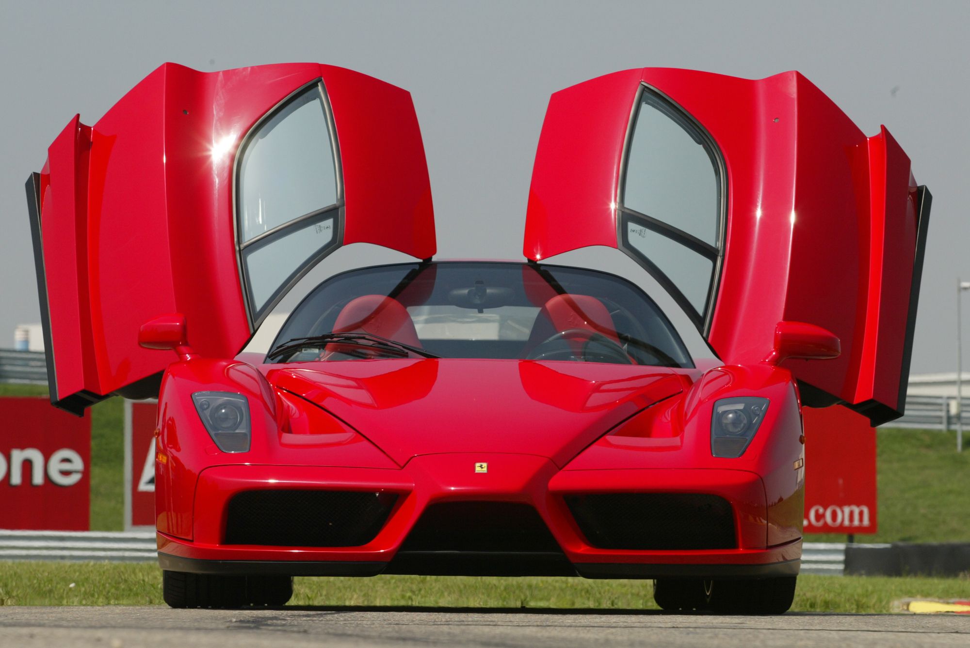 10 Awesome Cars With Butterfly Doors