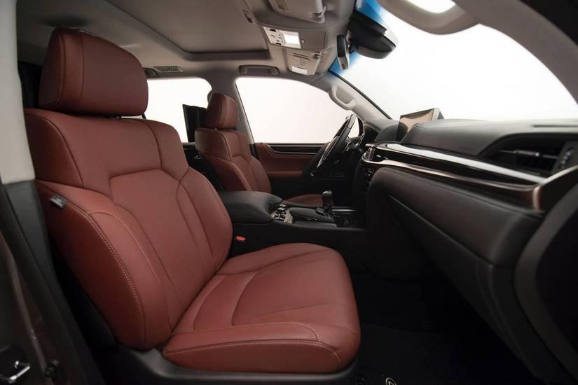 Lexus LX 570 3rd Generation (J200) - What To Check Before You Buy | CarBuzz