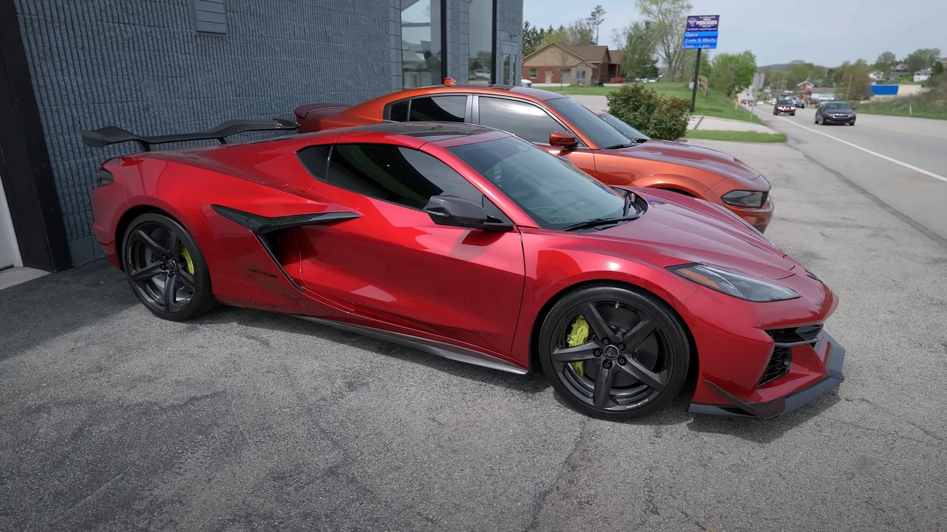 Chevrolet Corvette Z06 Owners Complain Of Mismatched Carbon Fiber Trim