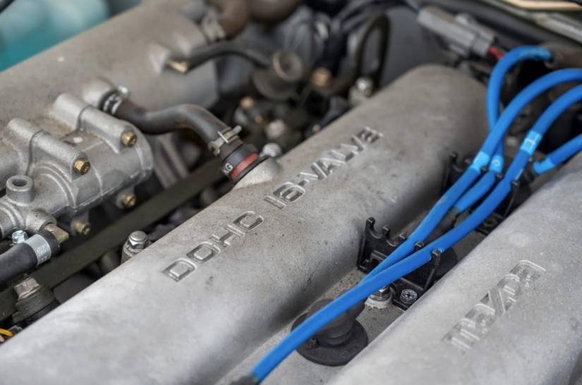 First-Gen Mazda MX-5 Miata: Pop-Up Headlights And 9 Other Features That ...