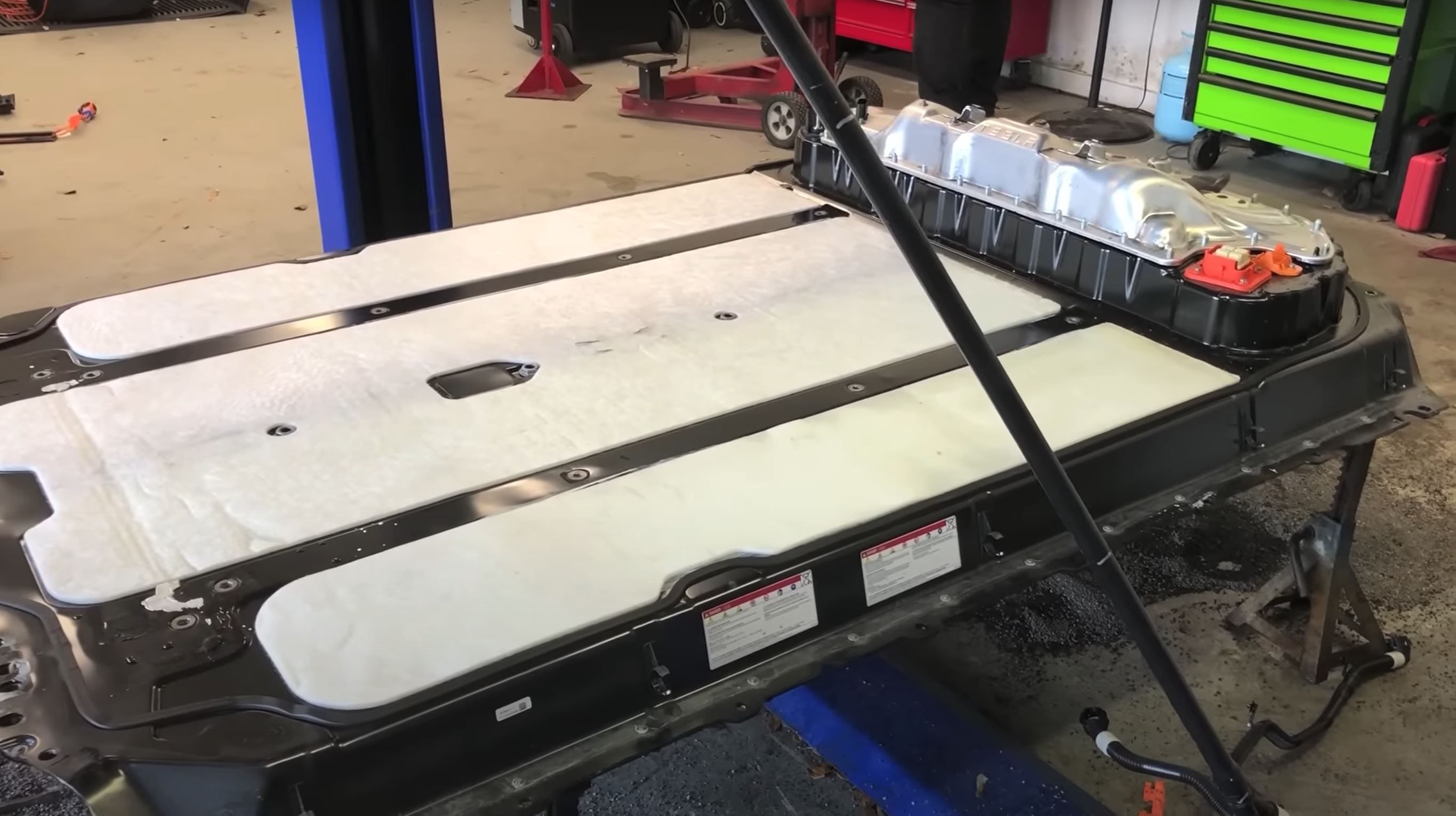 What Is The Purpose Of The 12-Volt Battery In An EV?