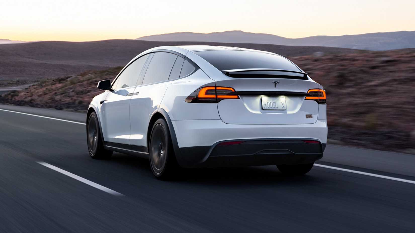 Fastest Tesla Cars Ranked By Top Speed, 0-60, And More...
