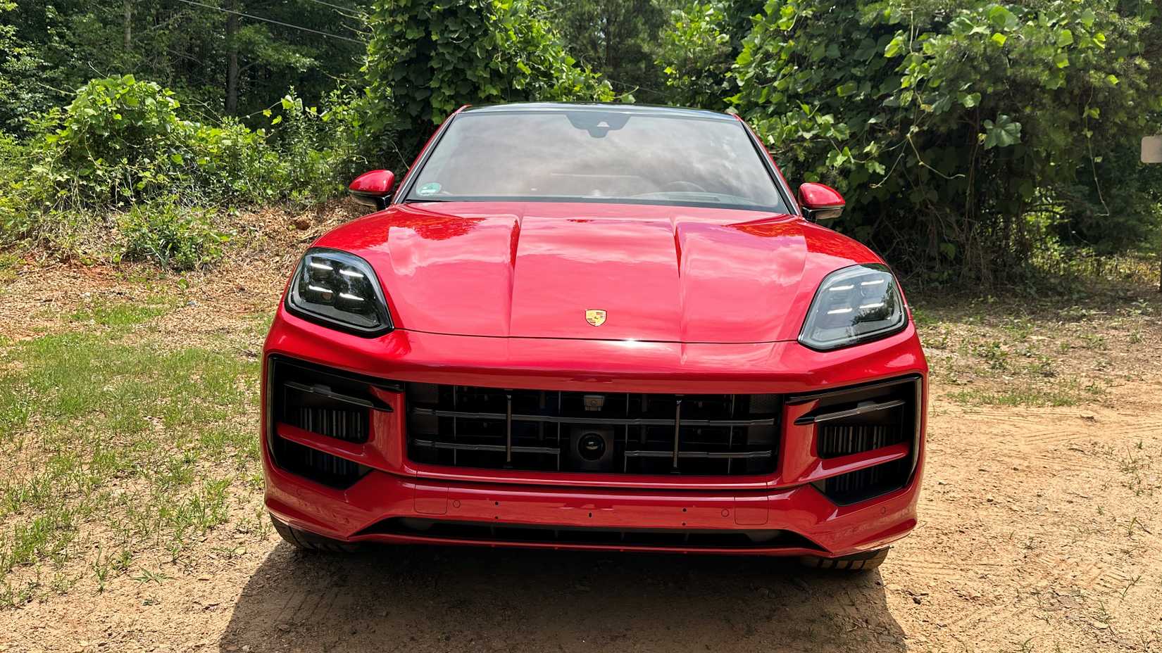 There's a reason the Porsche Cayenne upholds the performance SUV ...