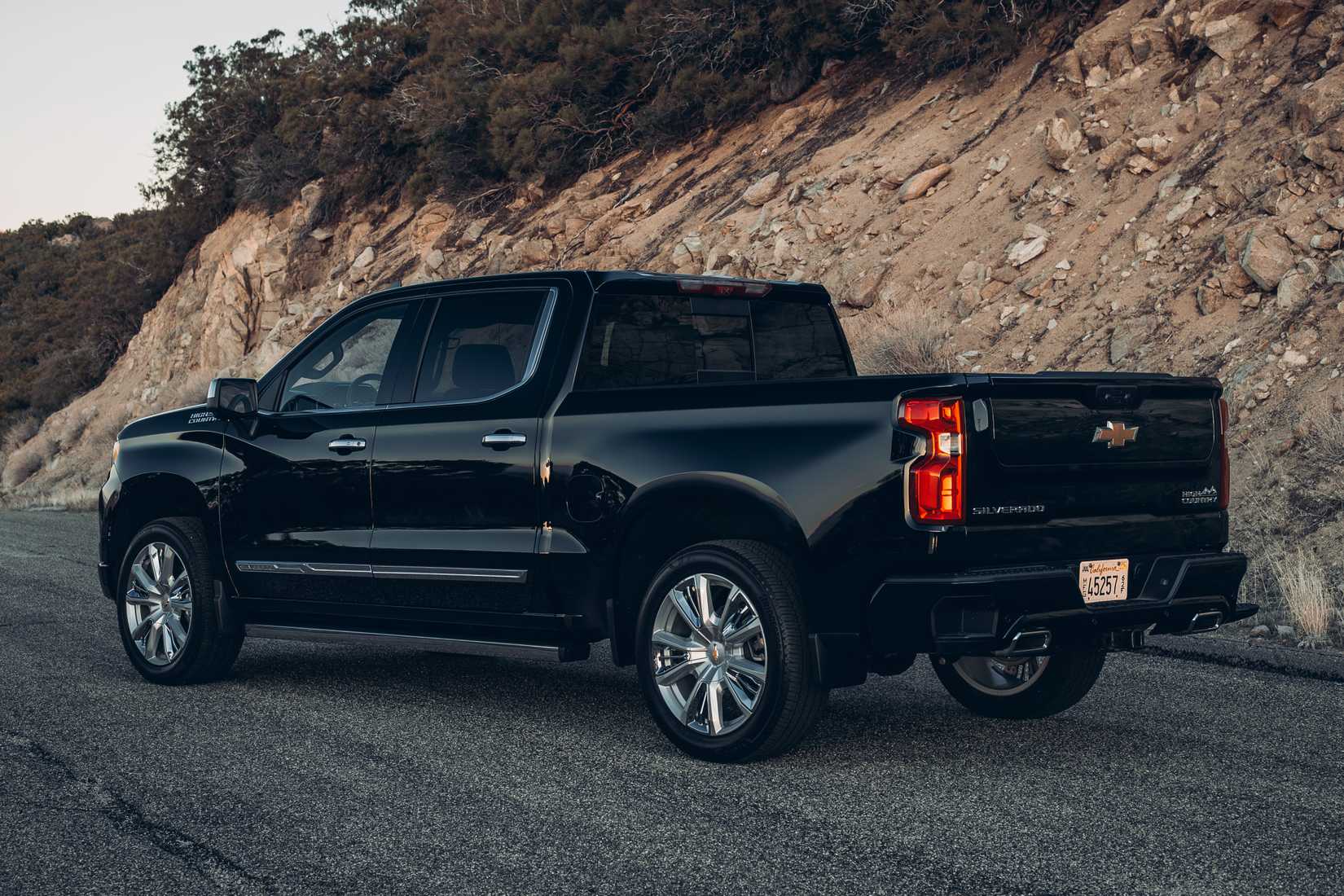 The Chevy Silverado 1500 High Country isn't the best truck in the ...