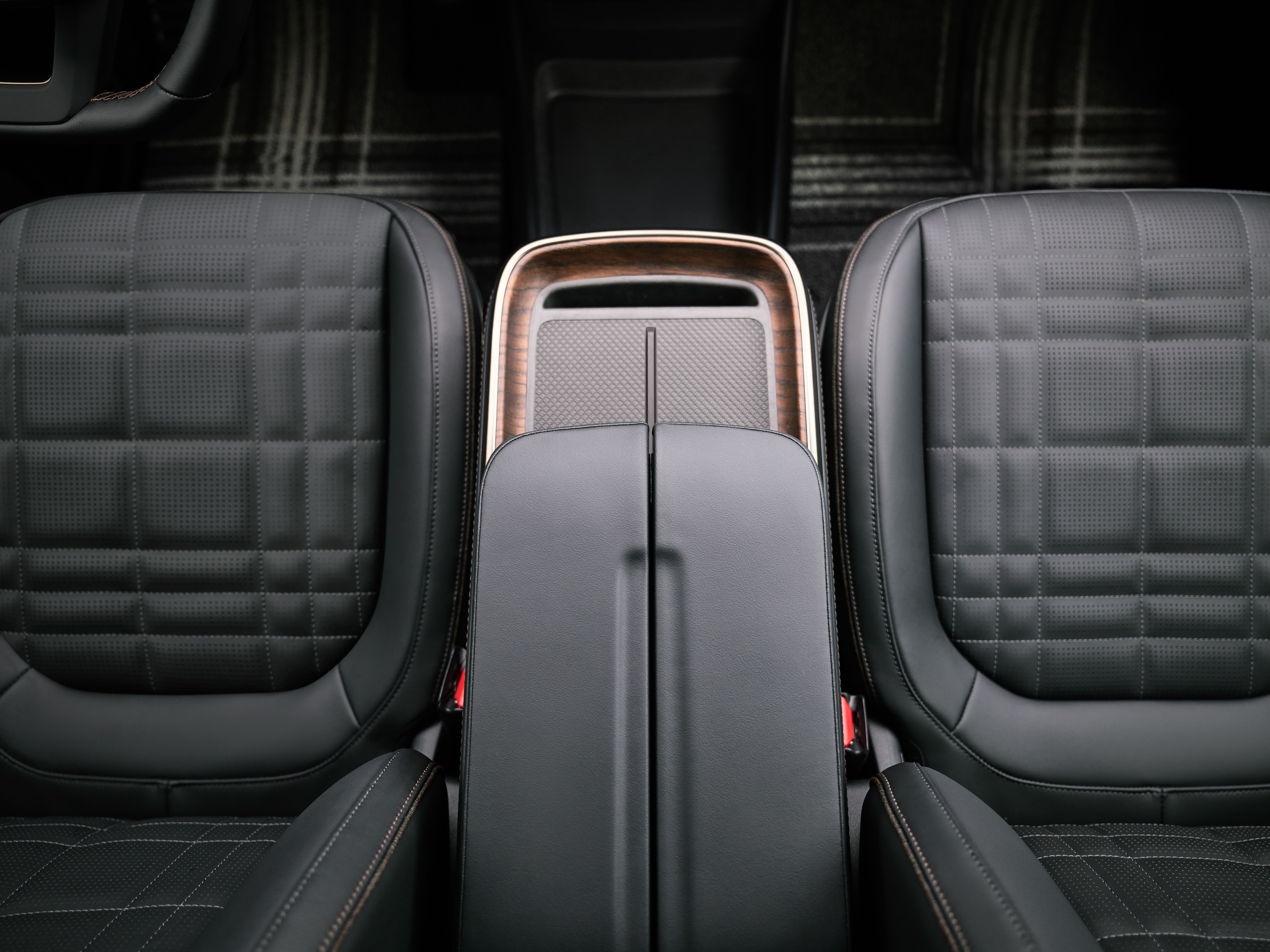 Rivian R1T And R1S California Dune Editions Debut For Fun In The Sand