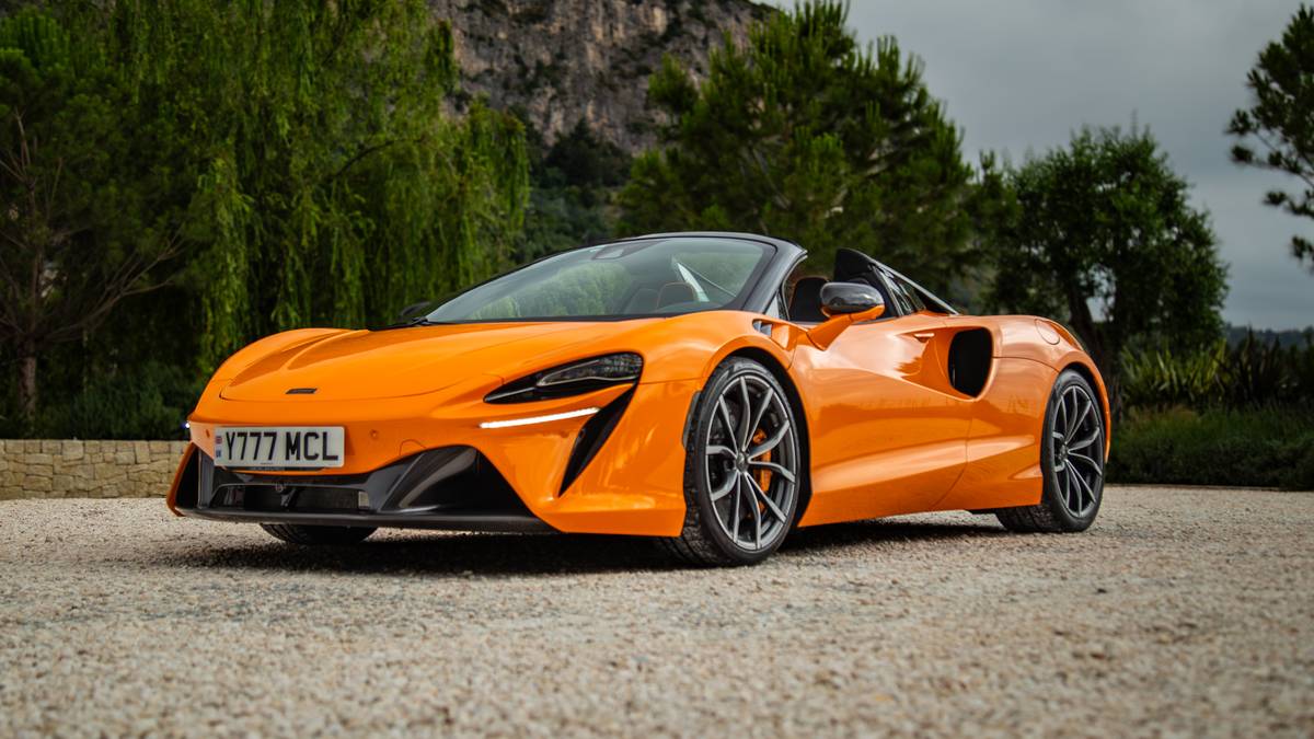 McLaren Artura Spider Price Trends