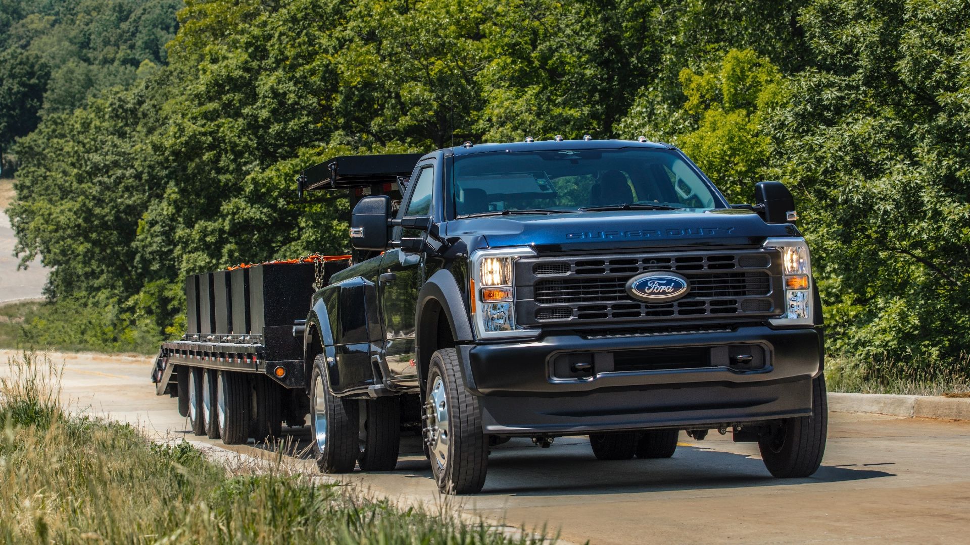 Ranking Full-Size Pickup Trucks By Their Towing Capacity