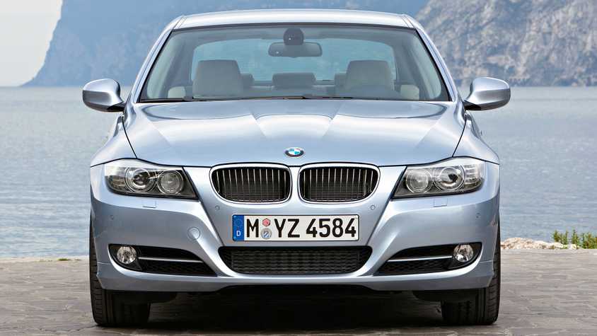 2025 BMW 3 Series Sedan Pricing, Photos & Specs