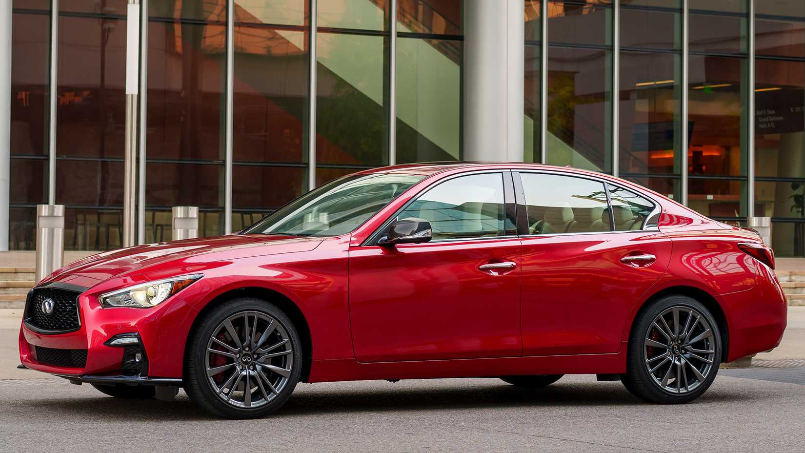 The 4-Door 400-HP Infiniti Q50 Red Sport Can Be Yours For $30K