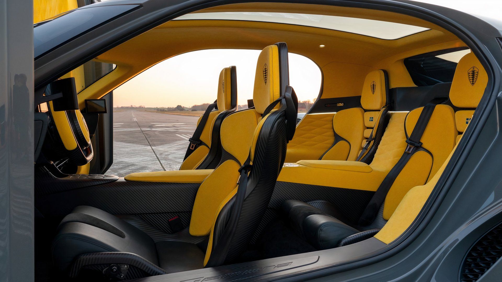 2025 Koenigsegg Gemera Pricing, Photos & Specs