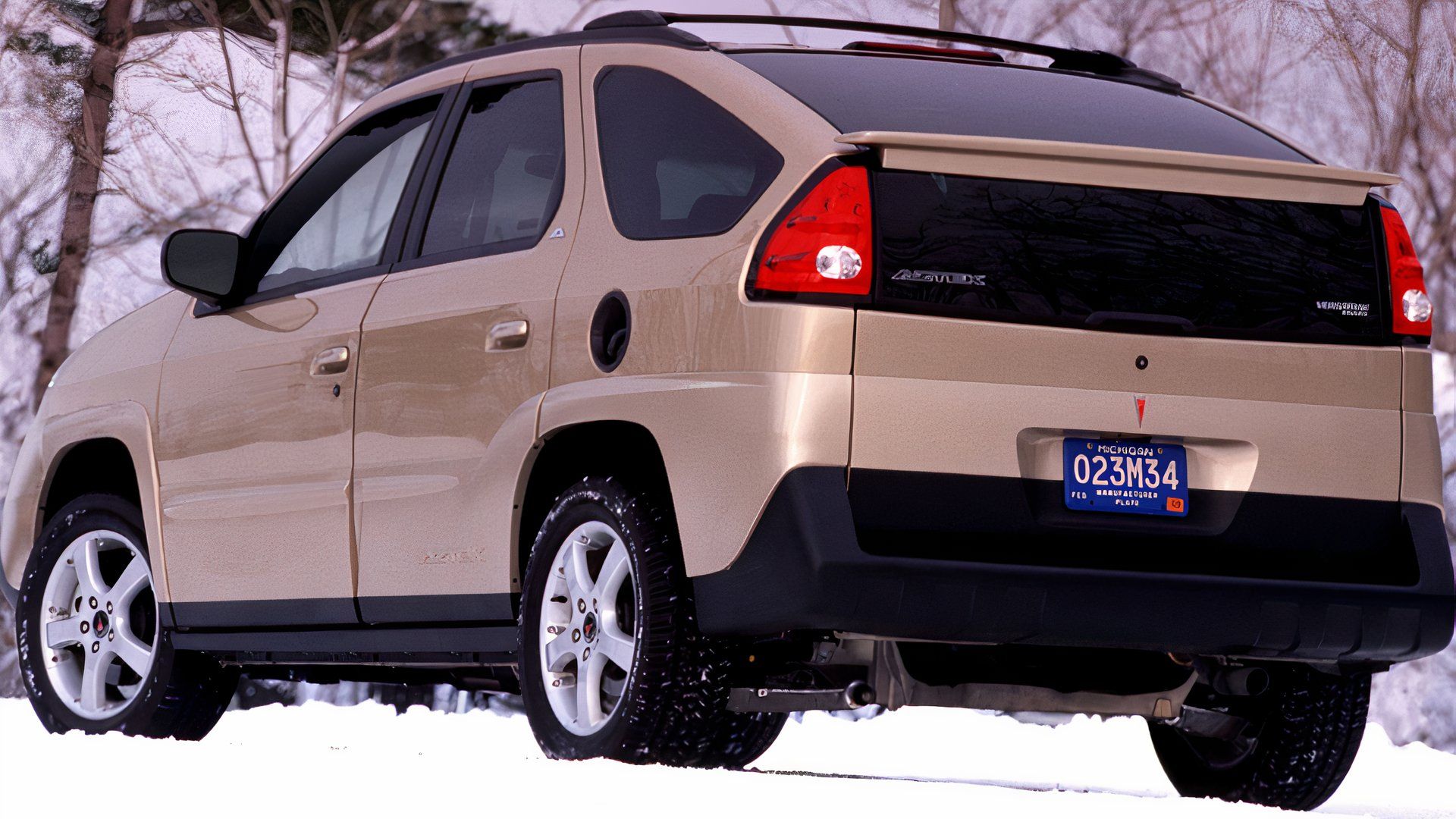 2003 Pontiac Aztek White