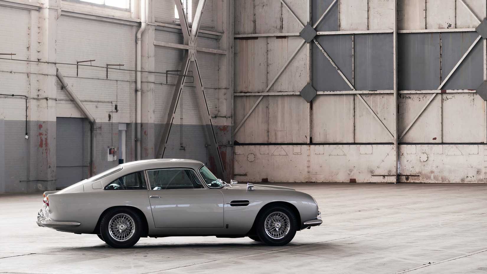 The 10 Coolest OEM Wheel Designs Ever
