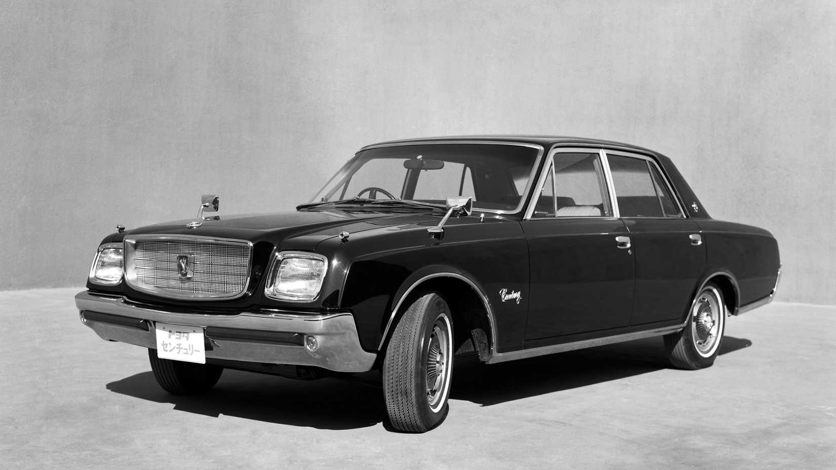 Japan's Only Front-Engine RWD V12 Car: The Toyota Century G50