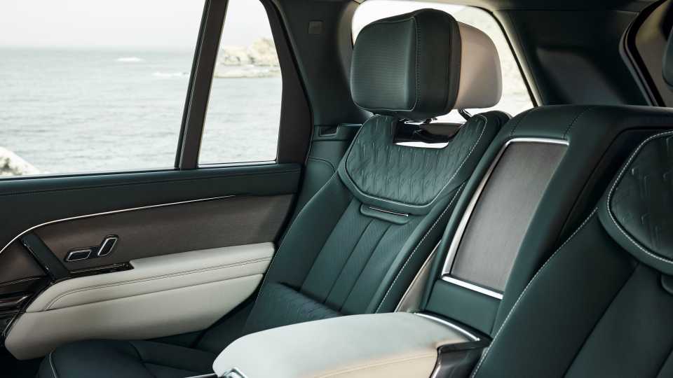 2024 Land Rover Range Rover Pricing, Photos & Specs