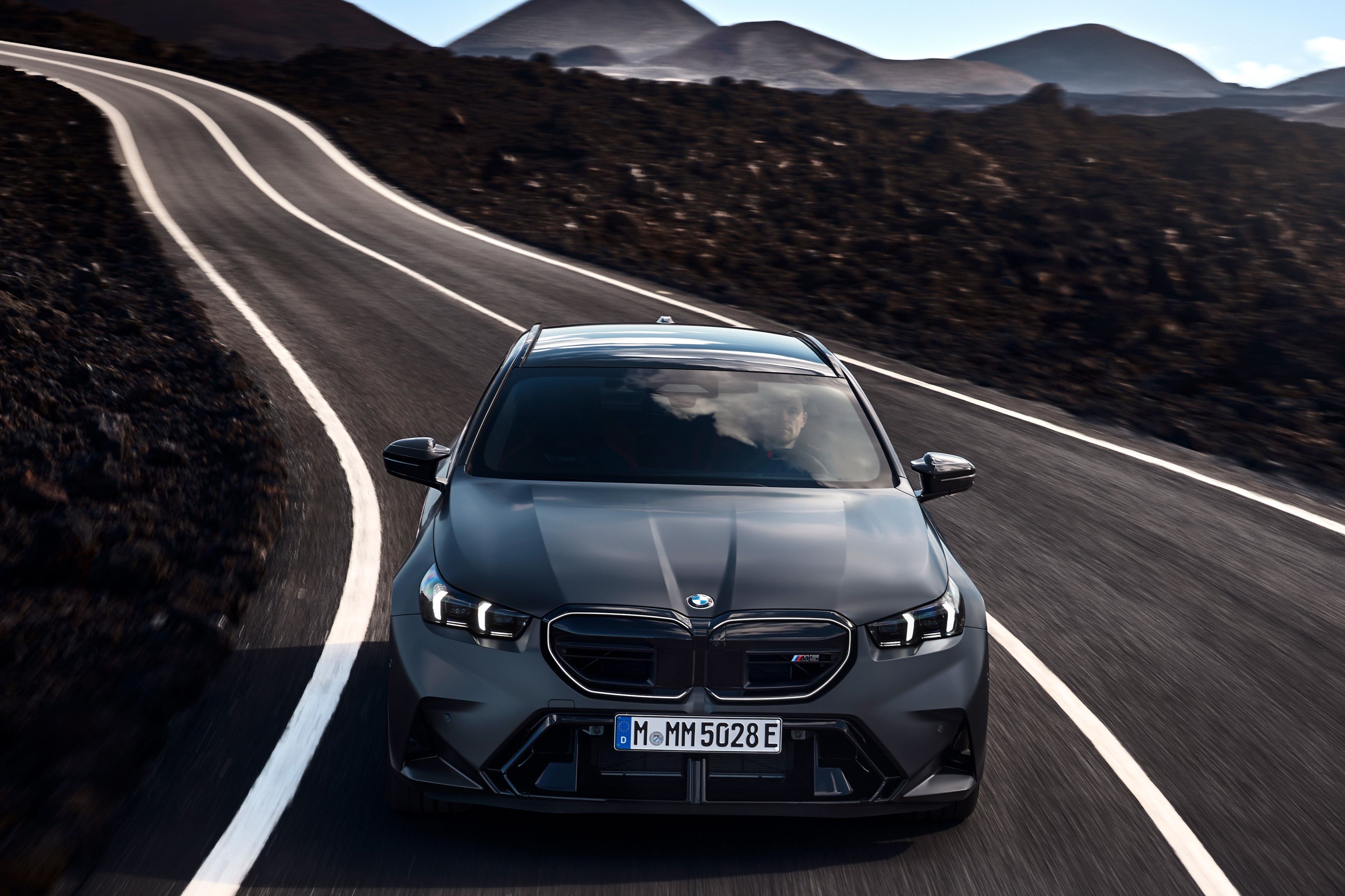 2025 BMW M5 Touring - Overview | CarBuzz