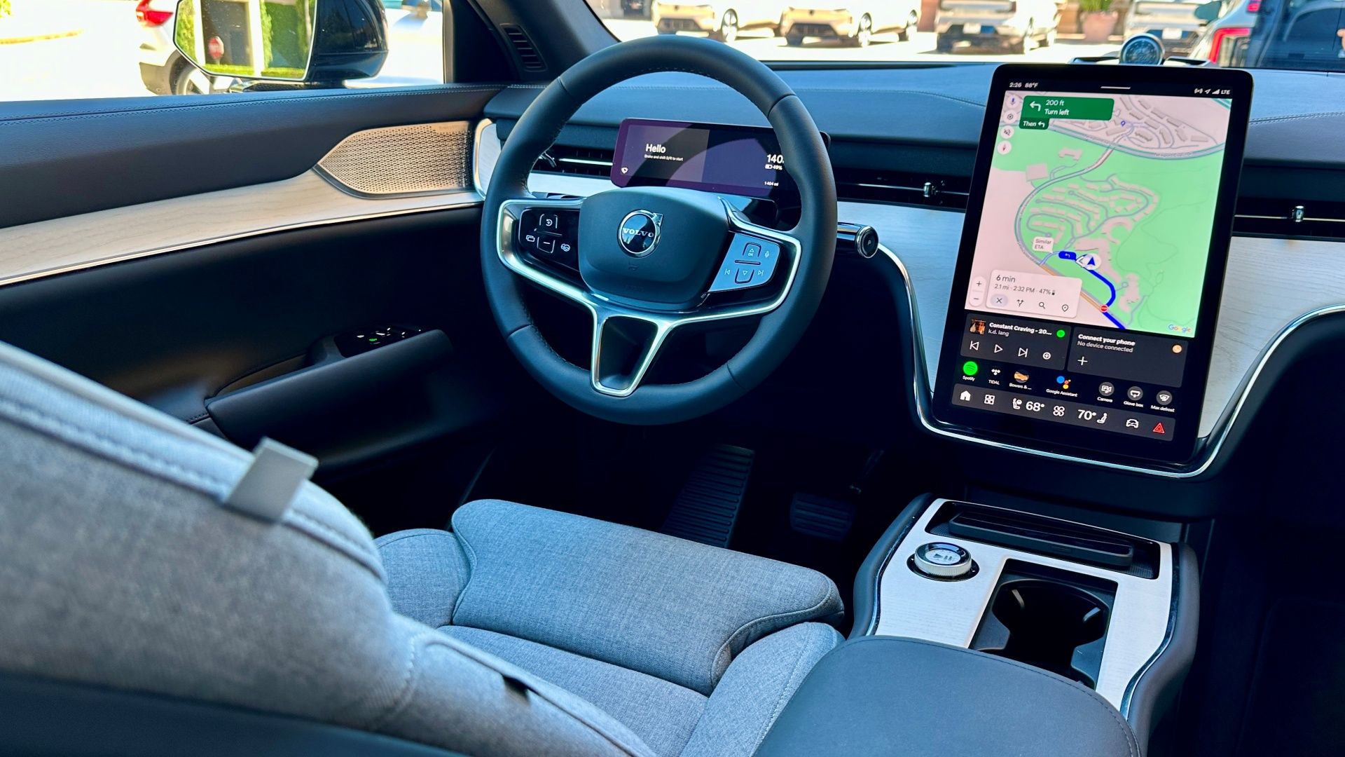 Why Volvo's Plug-In Hybrids Are Necessary For The Brand's EV Future