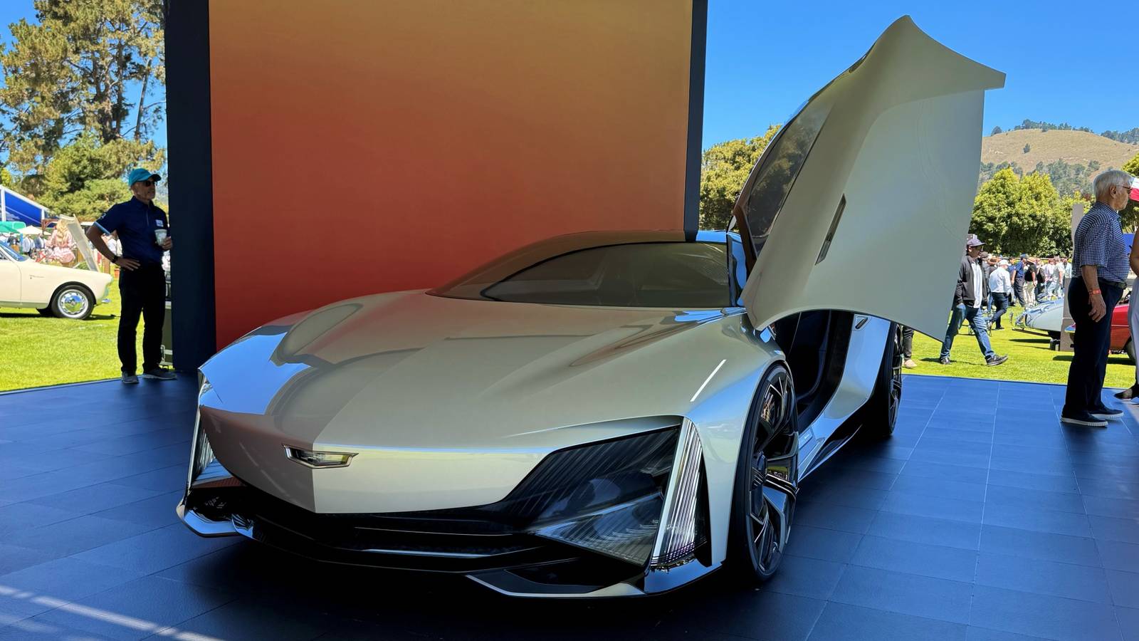 Cadillac Opulent Velocity Imagines A Luxury Experience To Shame Rolls-Royce