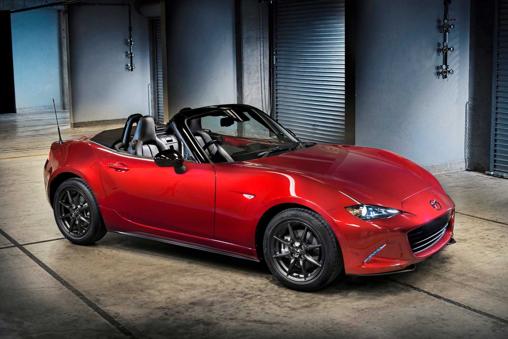 10 Red Sports Cars That Shouldn’t Be Painted Any Other Color