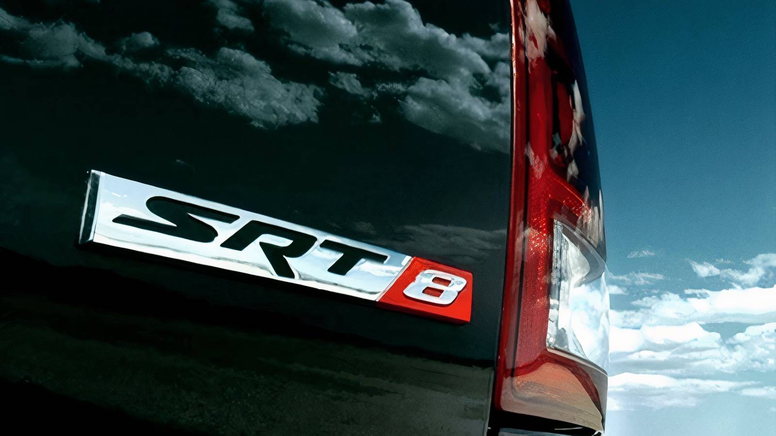 Jeep's Grand Cherokee SRT8 Ruled Quarter-Miles In The 2000s